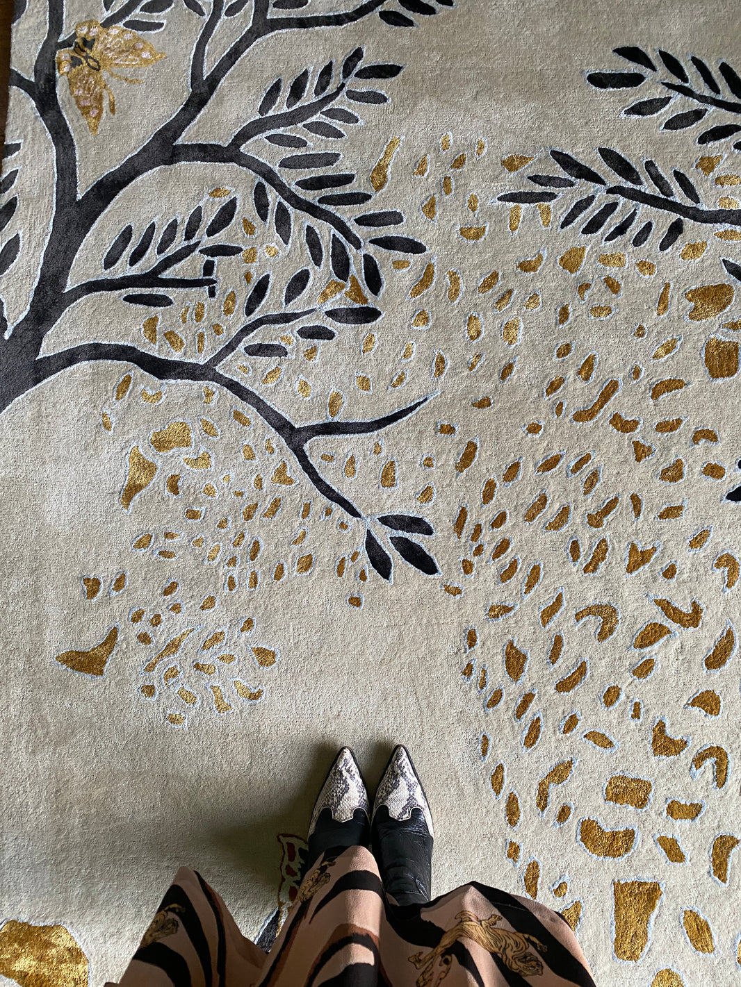 Chinoiserie rugs, wallpaper & fabric by Wendy Morrison.